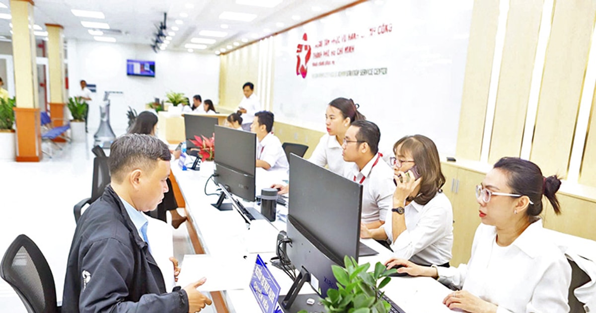 TP.HCM bố trí hơn 400 nhân sự hỗ trợ chuyển đổi số tại phường, xã